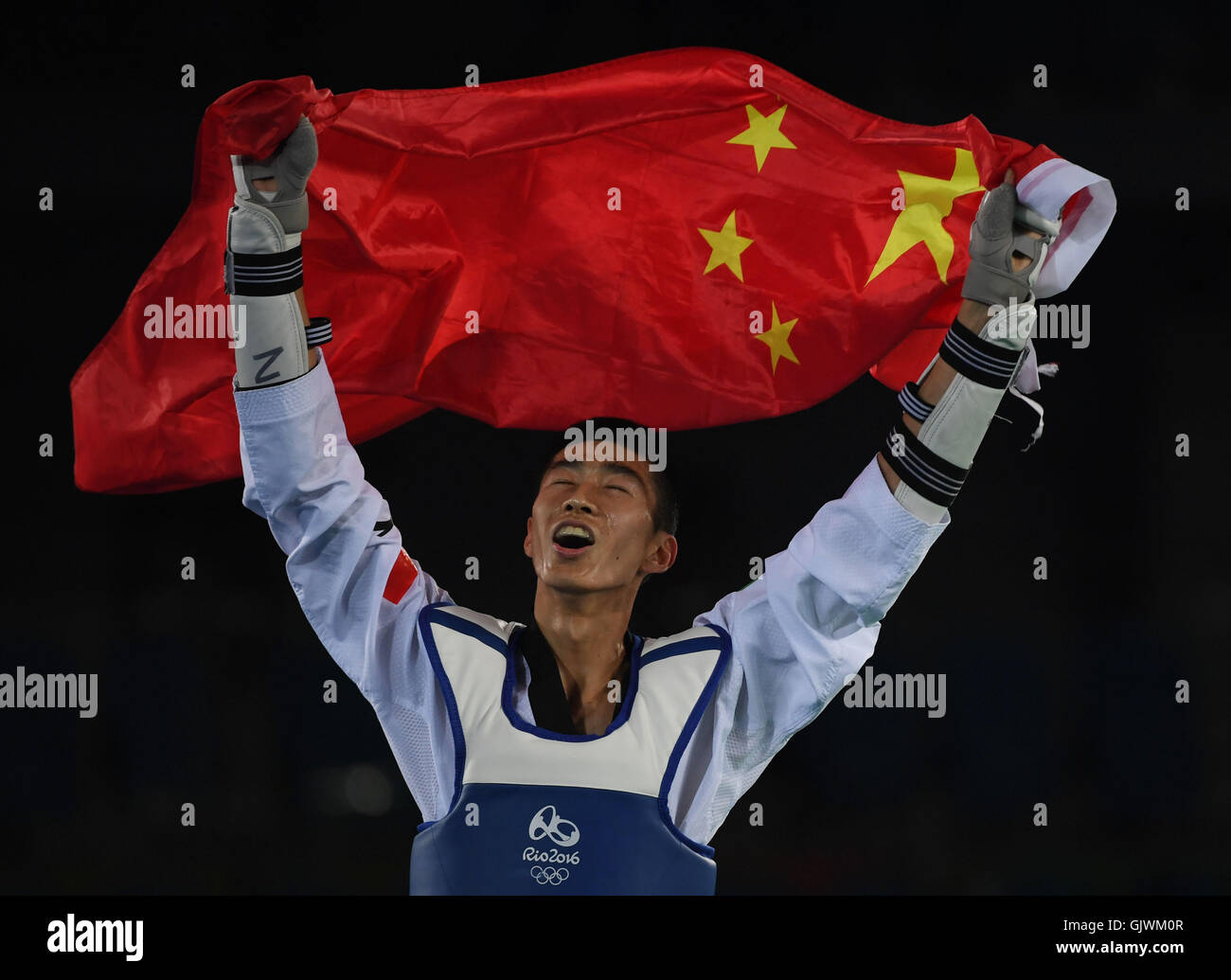 Rio De Janeiro, Brazil. 17th Aug, 2016. China's Zhao Shuai celebrates ...