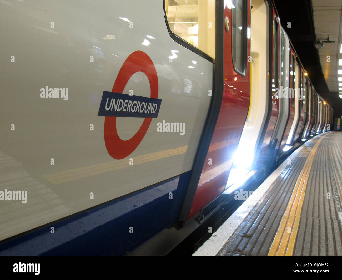 U bahn station jamess park hi-res stock photography and images - Alamy