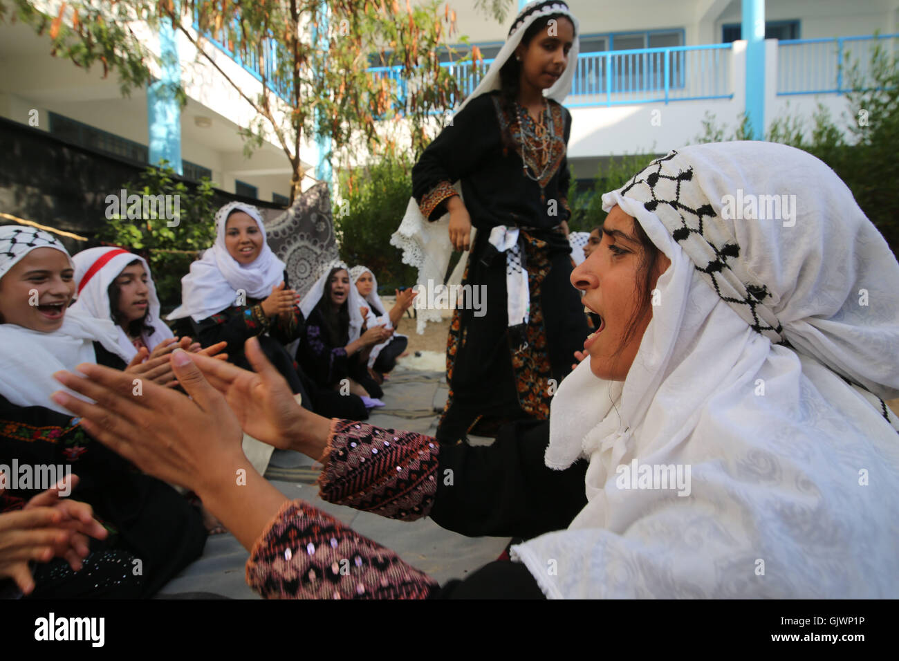 Palestinian culture hi-res stock photography and images - Alamy