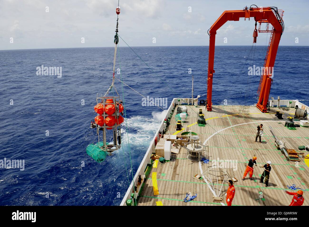 Aboard Zhang Jian, Zhang Jian after it accompished an 18-hour research ...