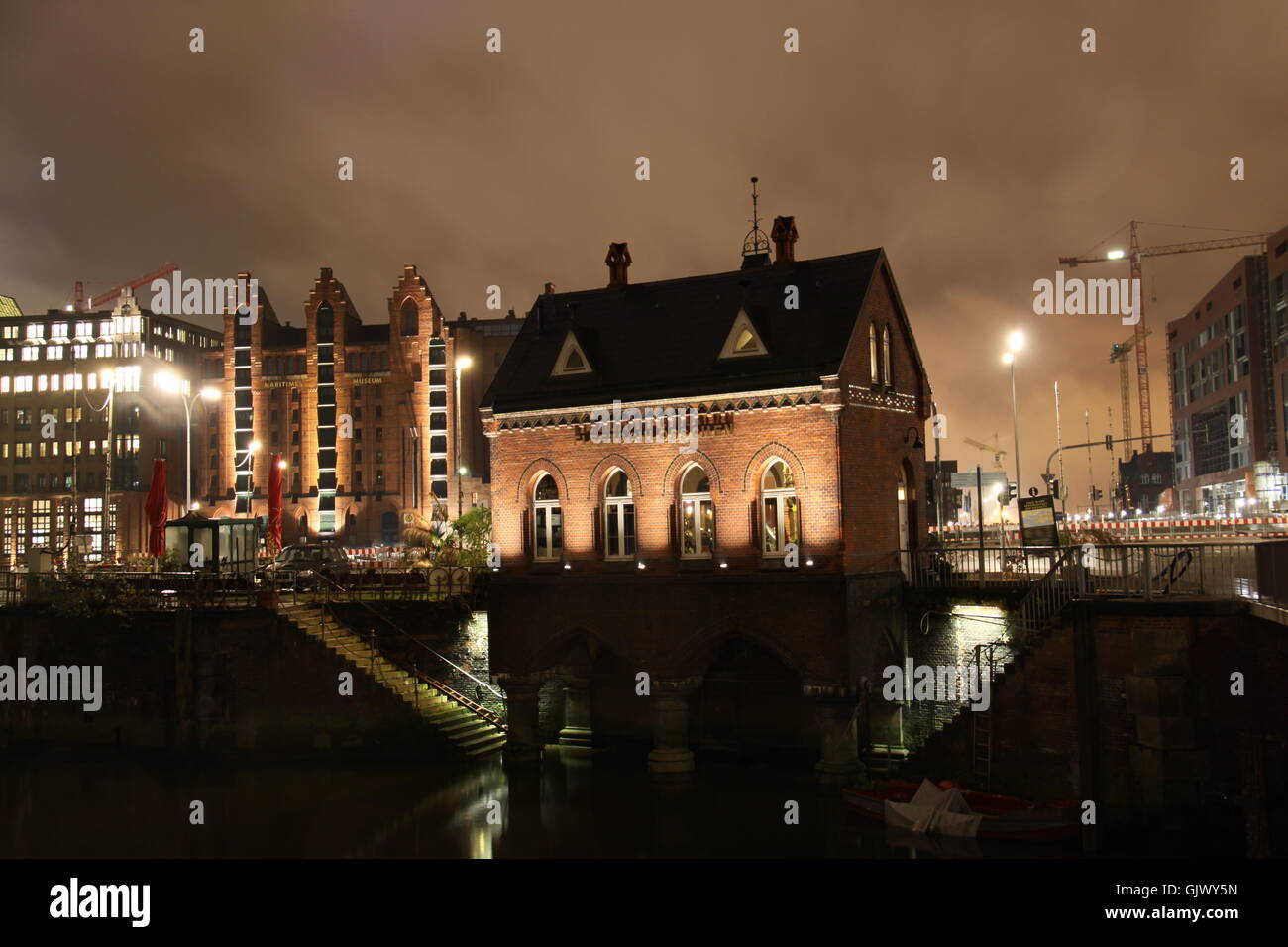 Balcony railing bricks brick hi-res stock photography and images - Alamy
