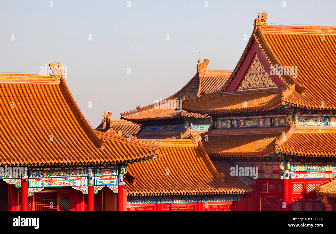 Asian roofs hi-res stock photography and images - Alamy