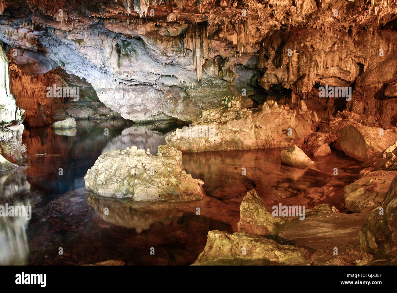 Italy cave hi-res stock photography and images - Alamy