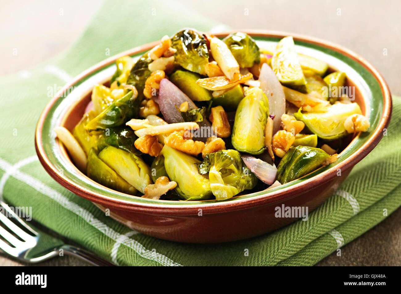 Brussels sprouts roasted garlic hi-res stock photography and images - Alamy