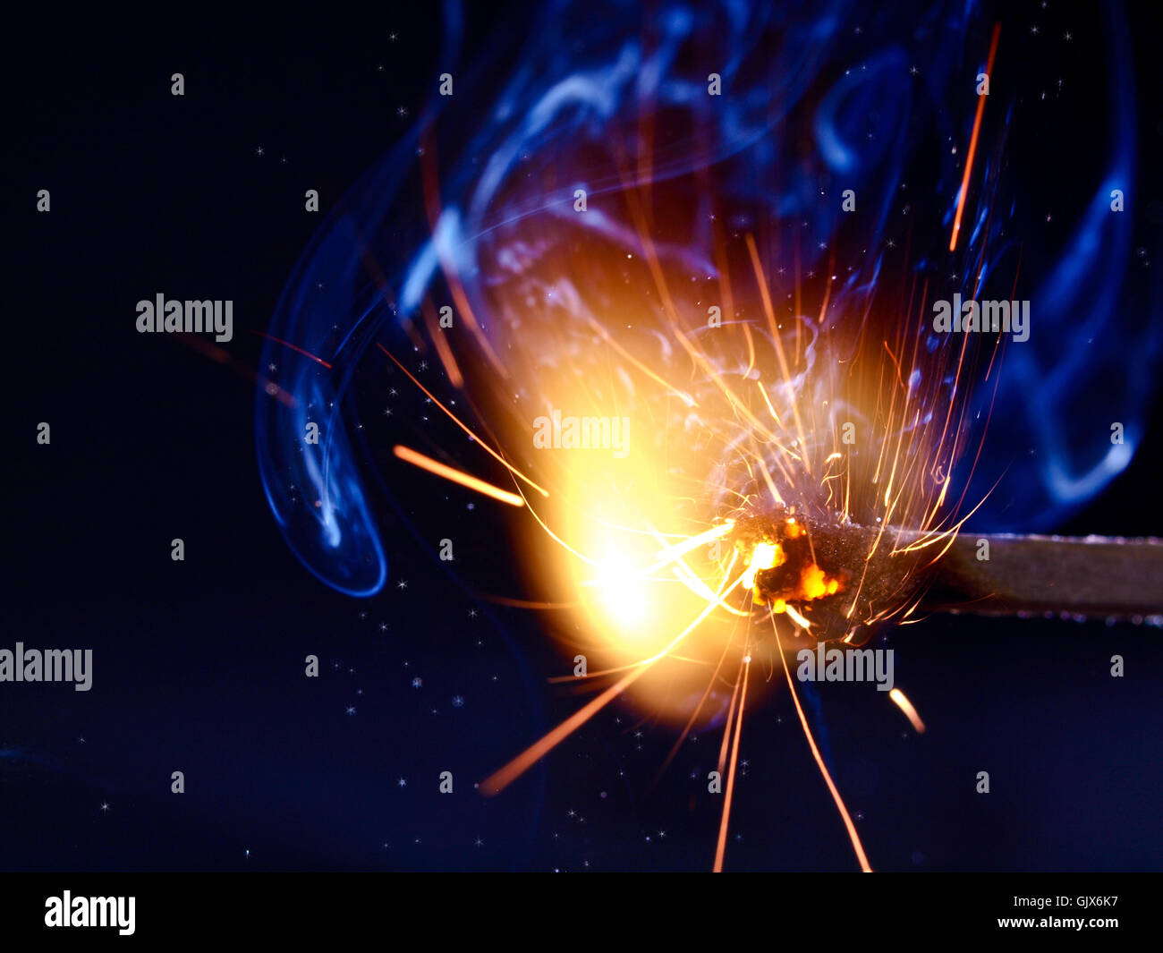 Stardust fire hi-res stock photography and images - Alamy