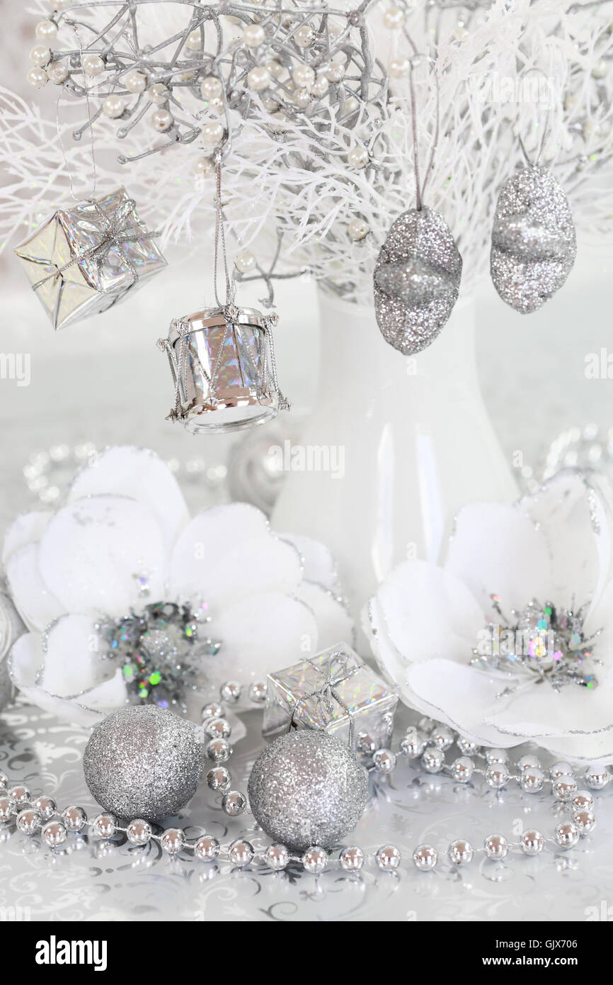 Silver ornament hi-res stock photography and images - Alamy