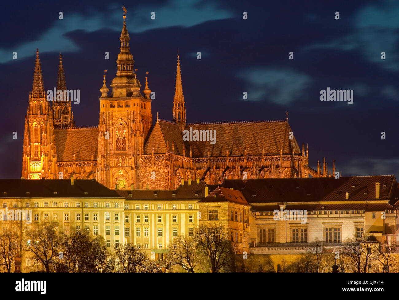 Prague castle cathedral hi-res stock photography and images - Alamy