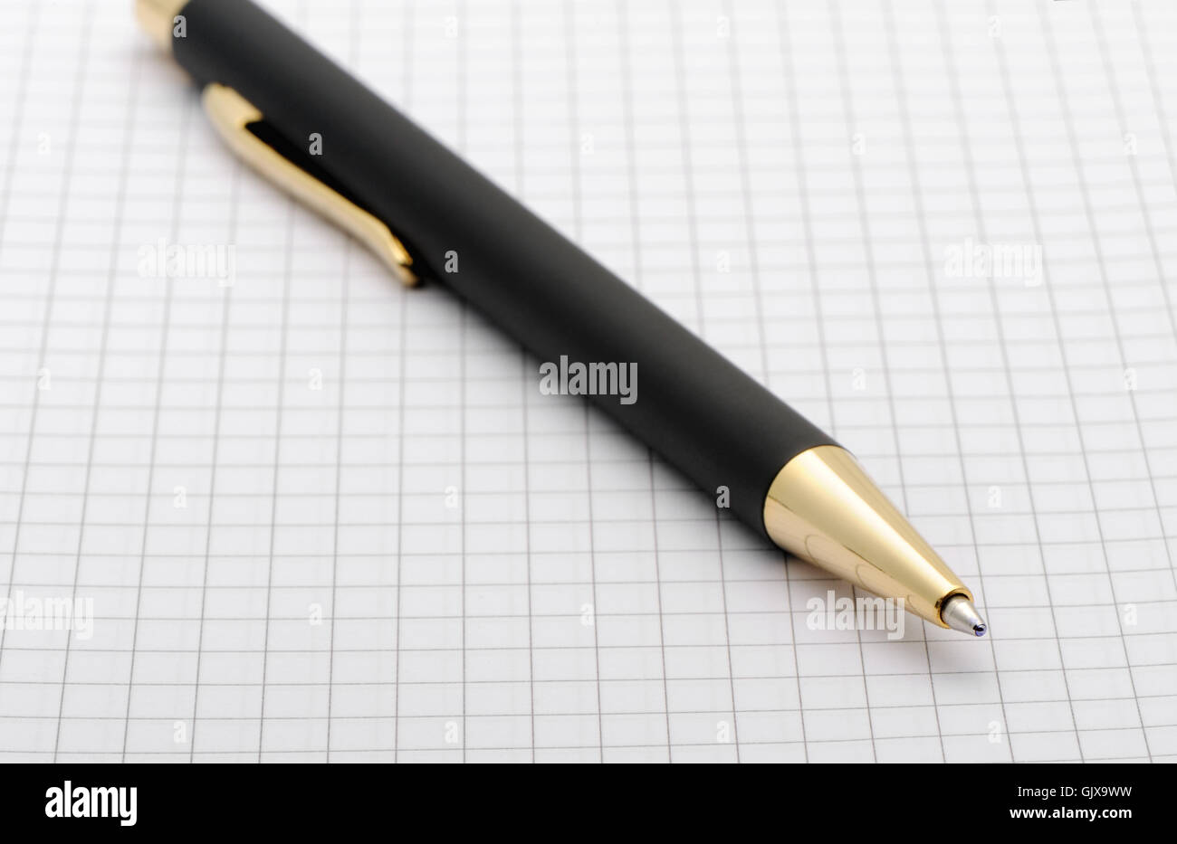 Blank colored paper pen hi-res stock photography and images - Alamy