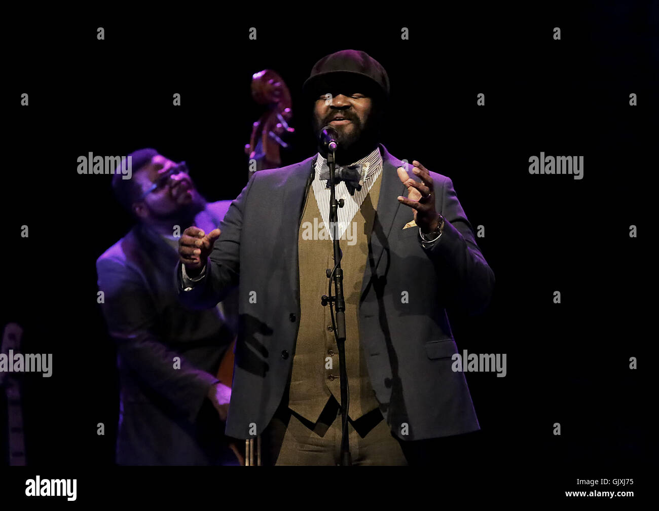 Gregory Porter performing at Liverpool Philharmonic Hall Featuring ...