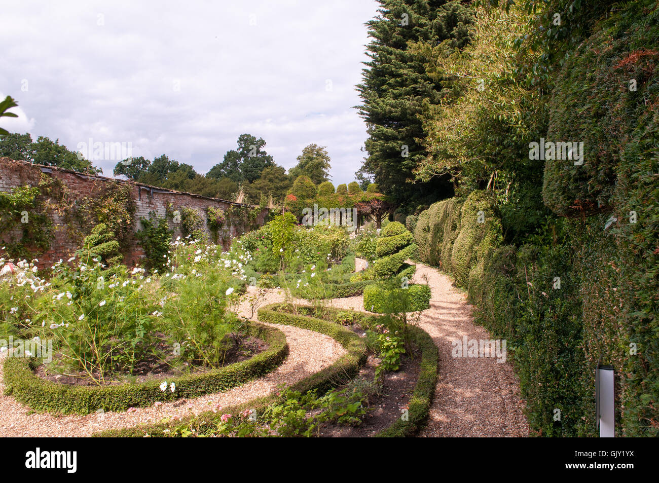 Formal garden flower bed Stock Photo - Alamy