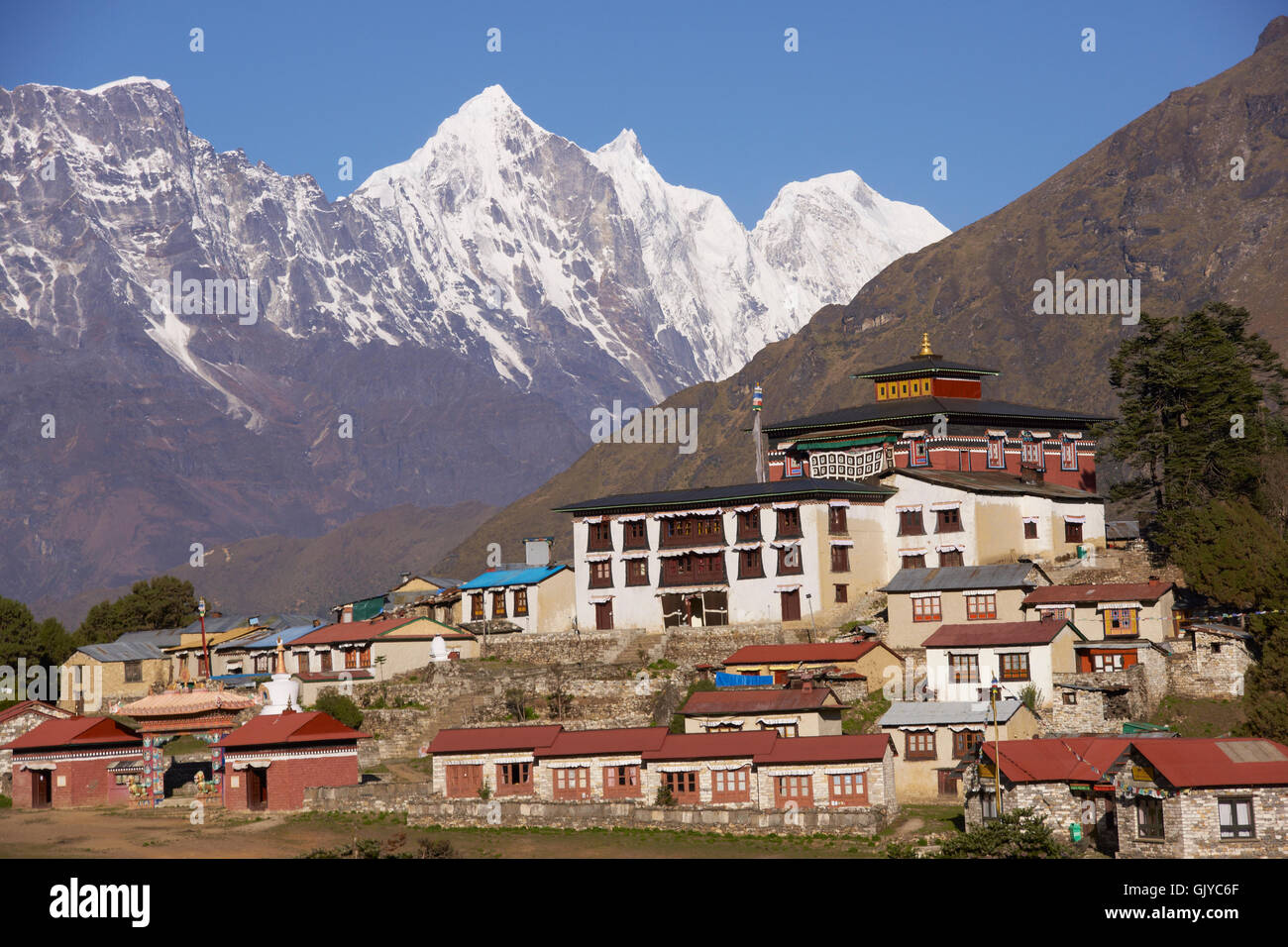 Buddhist Monastery at Tengboche (3860 Metres) on the trekking route to ...