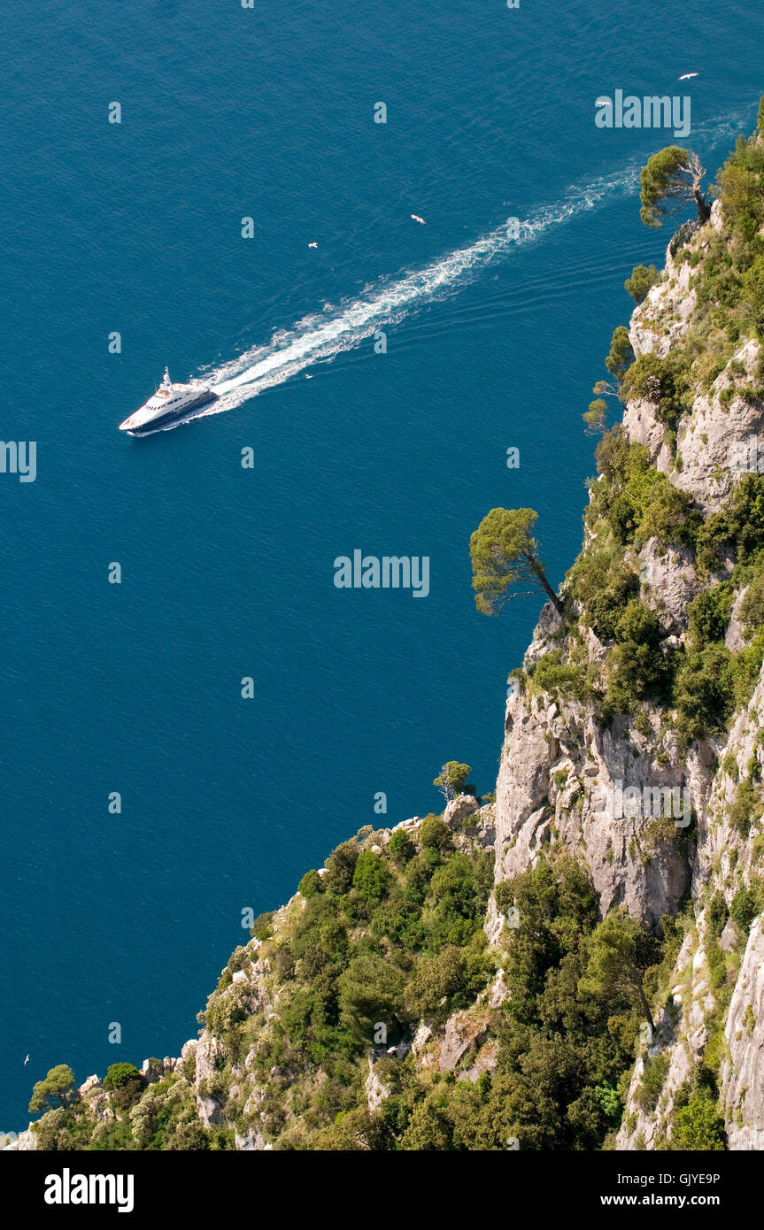 blue boat rowing boat Stock Photo - Alamy