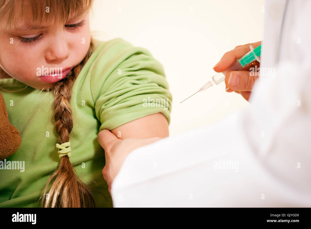 Child injection hi-res stock photography and images - Alamy