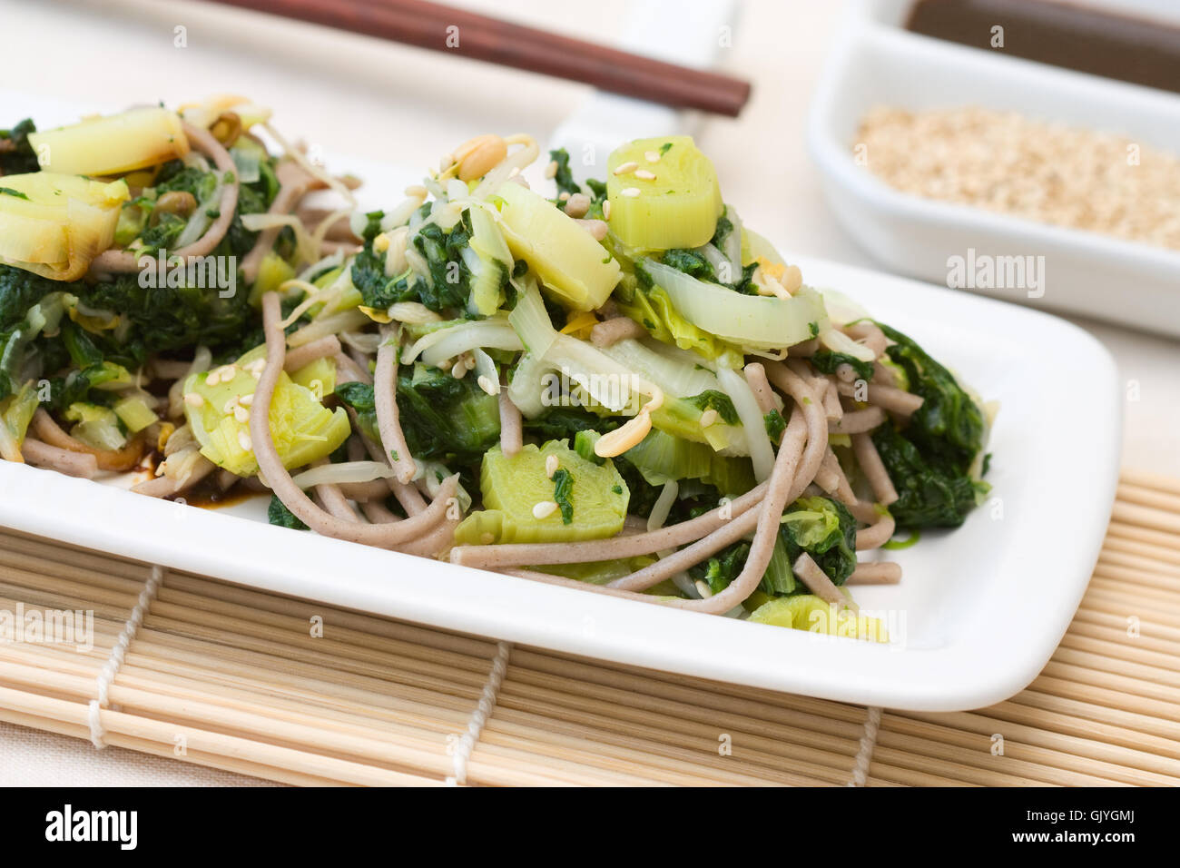 noodles japanese leek Stock Photo - Alamy