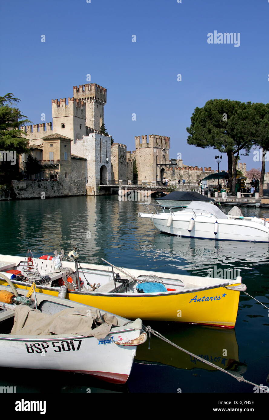 fortress boats sailing boat Stock Photo - Alamy