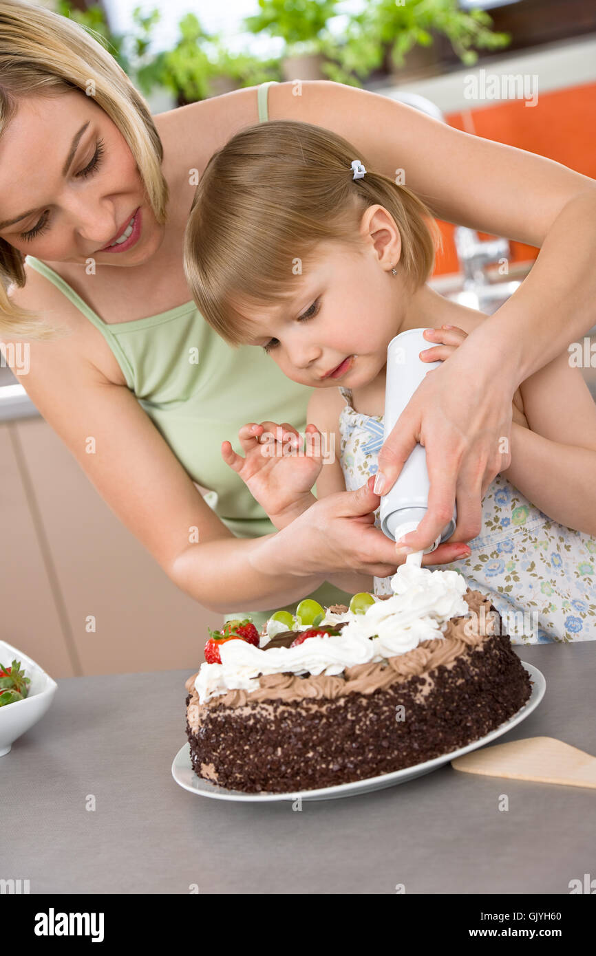 Cuisine cake hi-res stock photography and images - Alamy