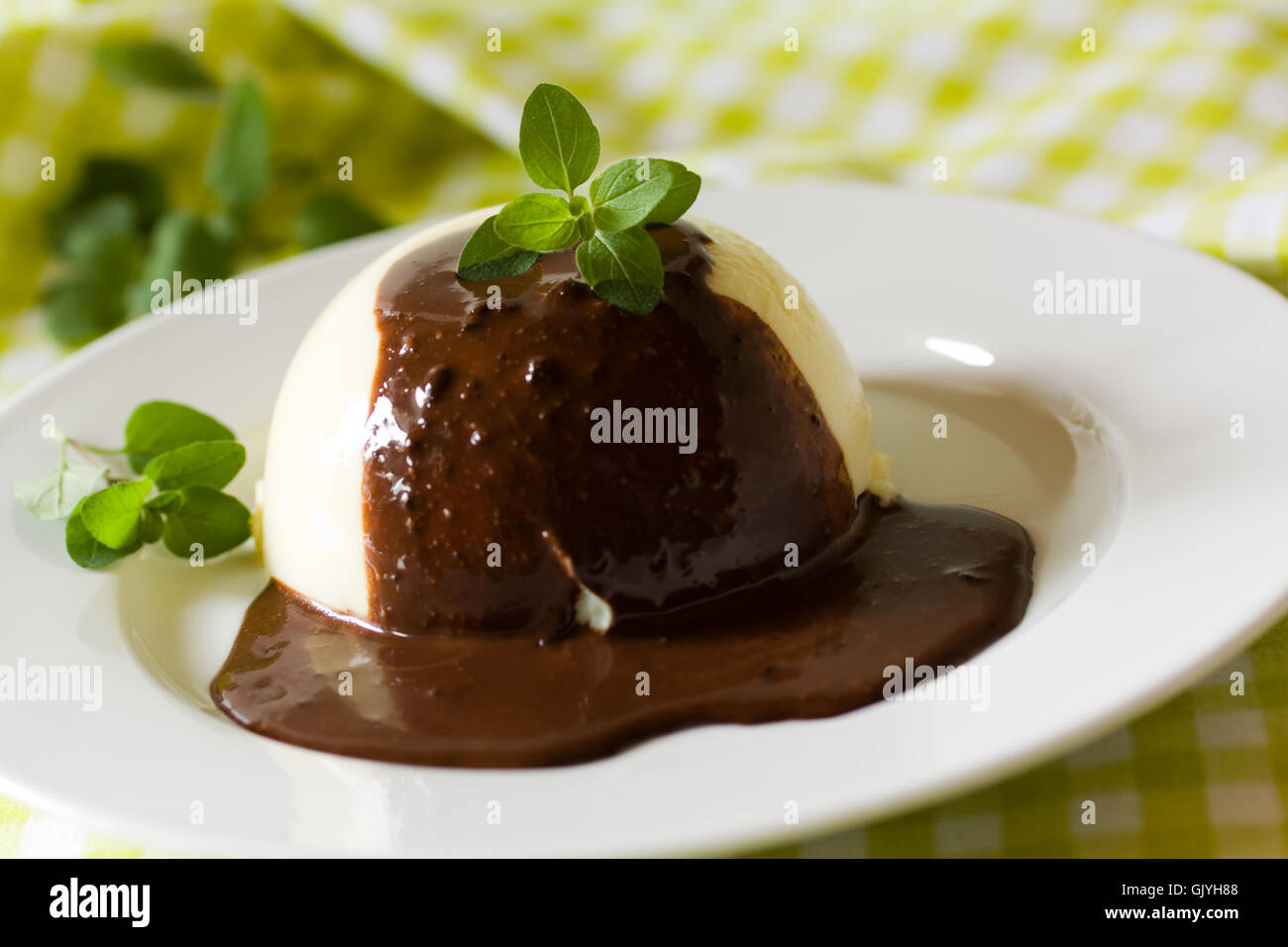 Balm cake hi-res stock photography and images - Alamy