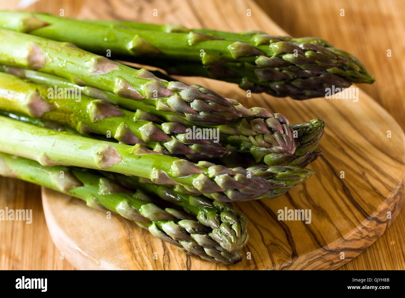 Green aspargus hi-res stock photography and images - Alamy