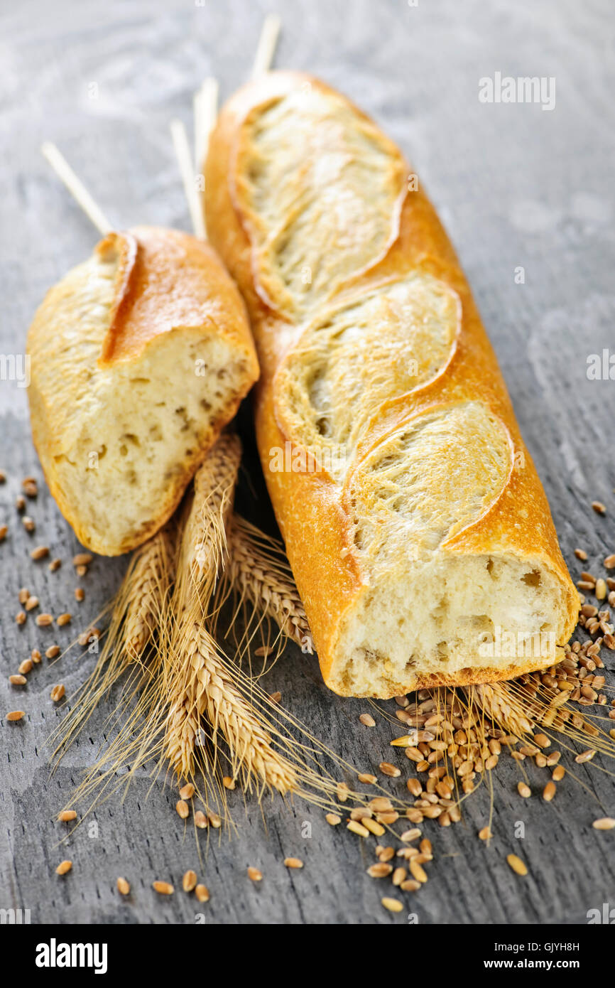 bread cut baking Stock Photo - Alamy