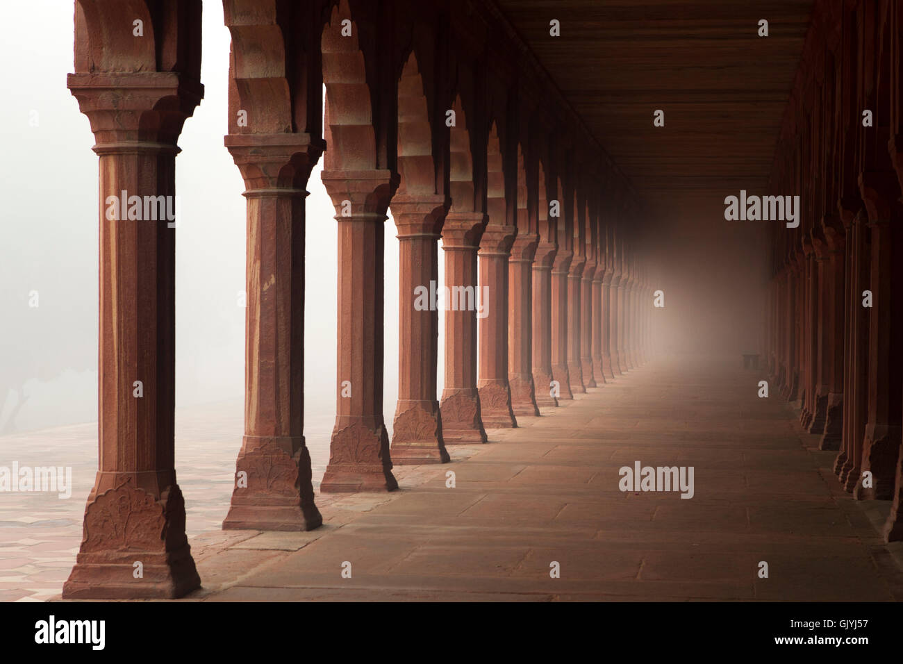Entrance Corridor To The Taj Mahal In Agra, Uttar Pradesh, India Stock ...