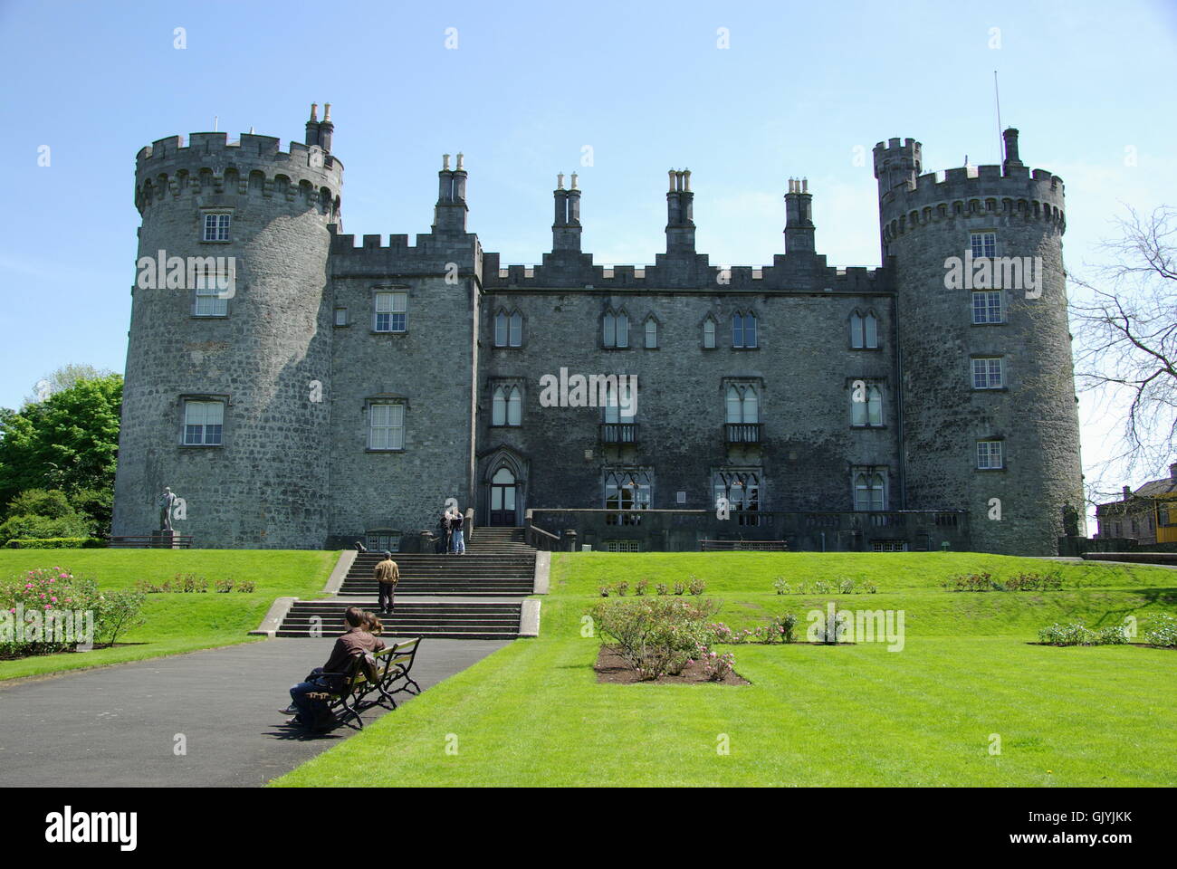 ireland medieval castle Stock Photo - Alamy