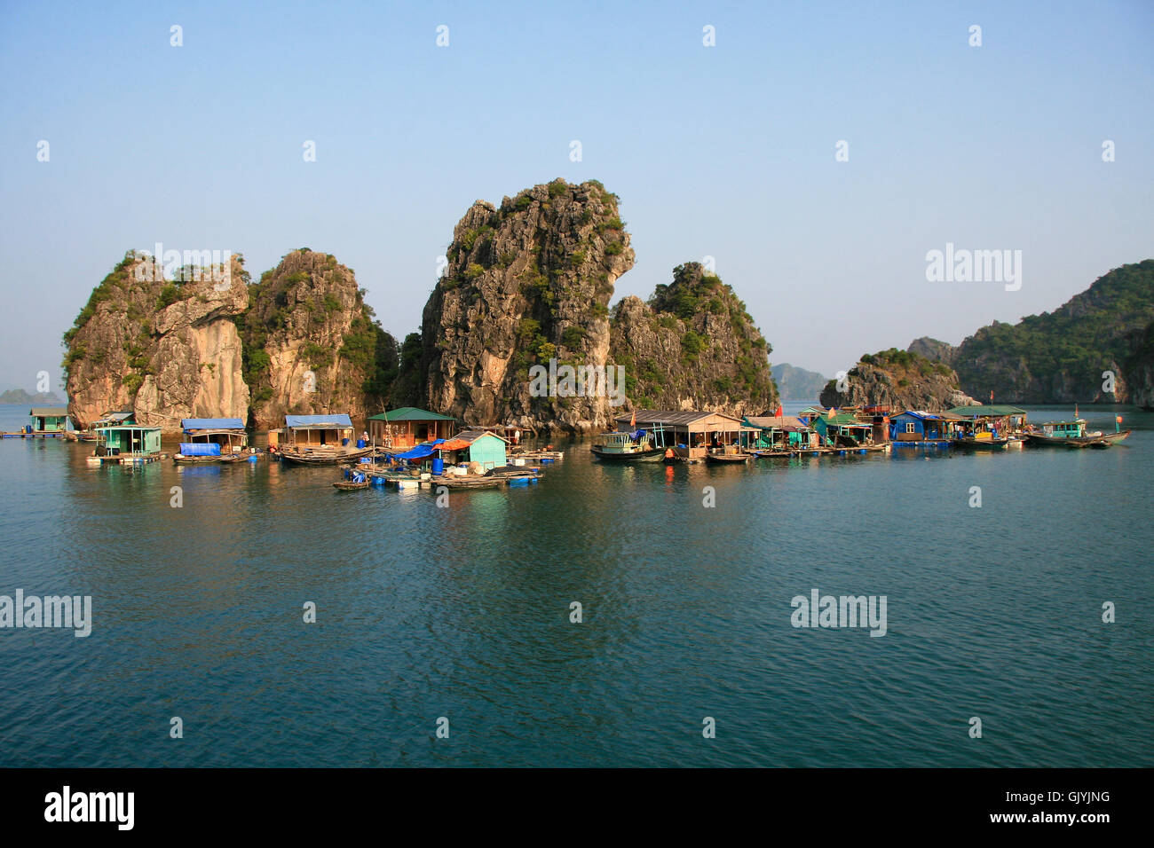 bay house building Stock Photo - Alamy