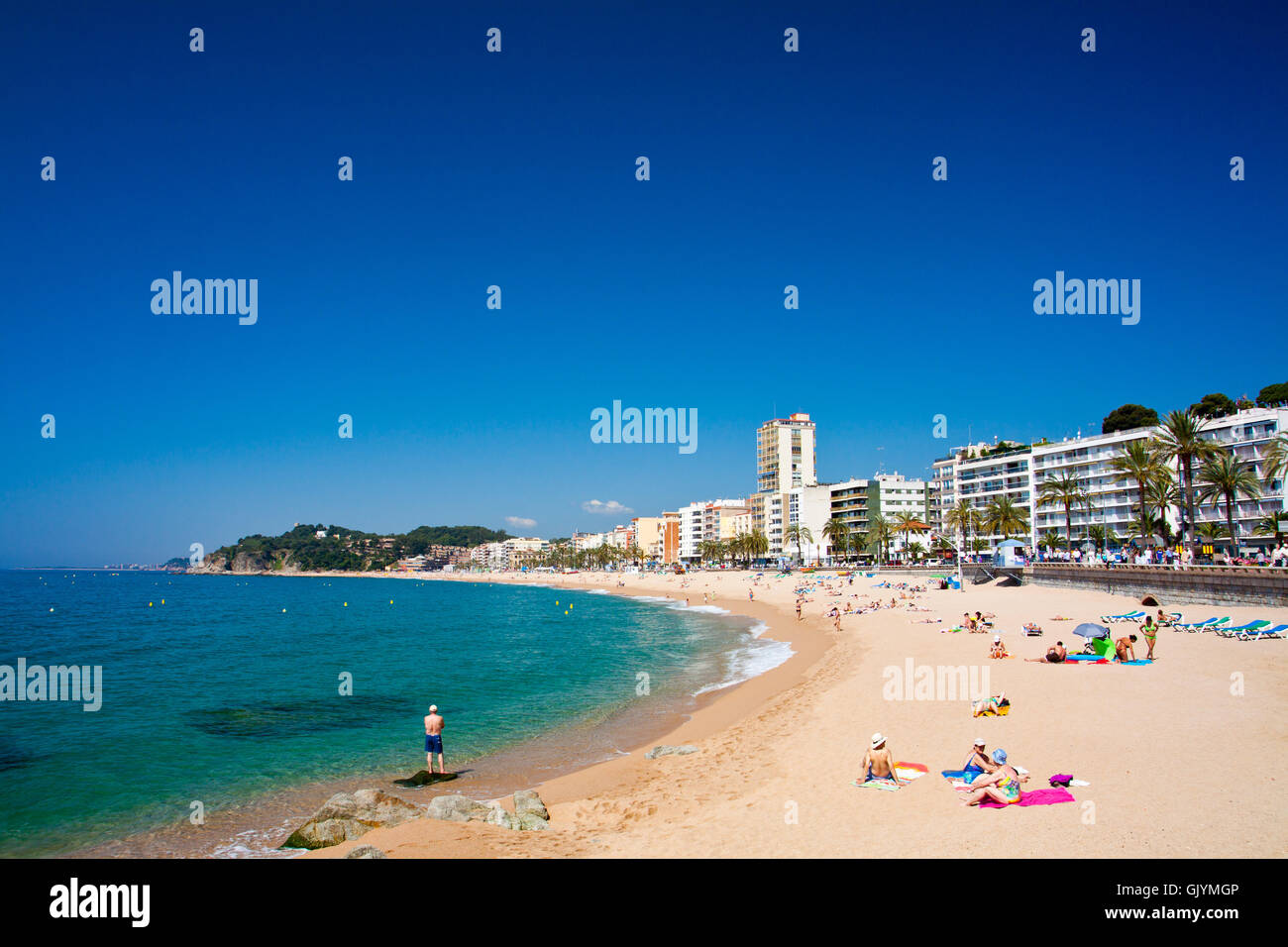 Strand wharf hi-res stock photography and images - Alamy