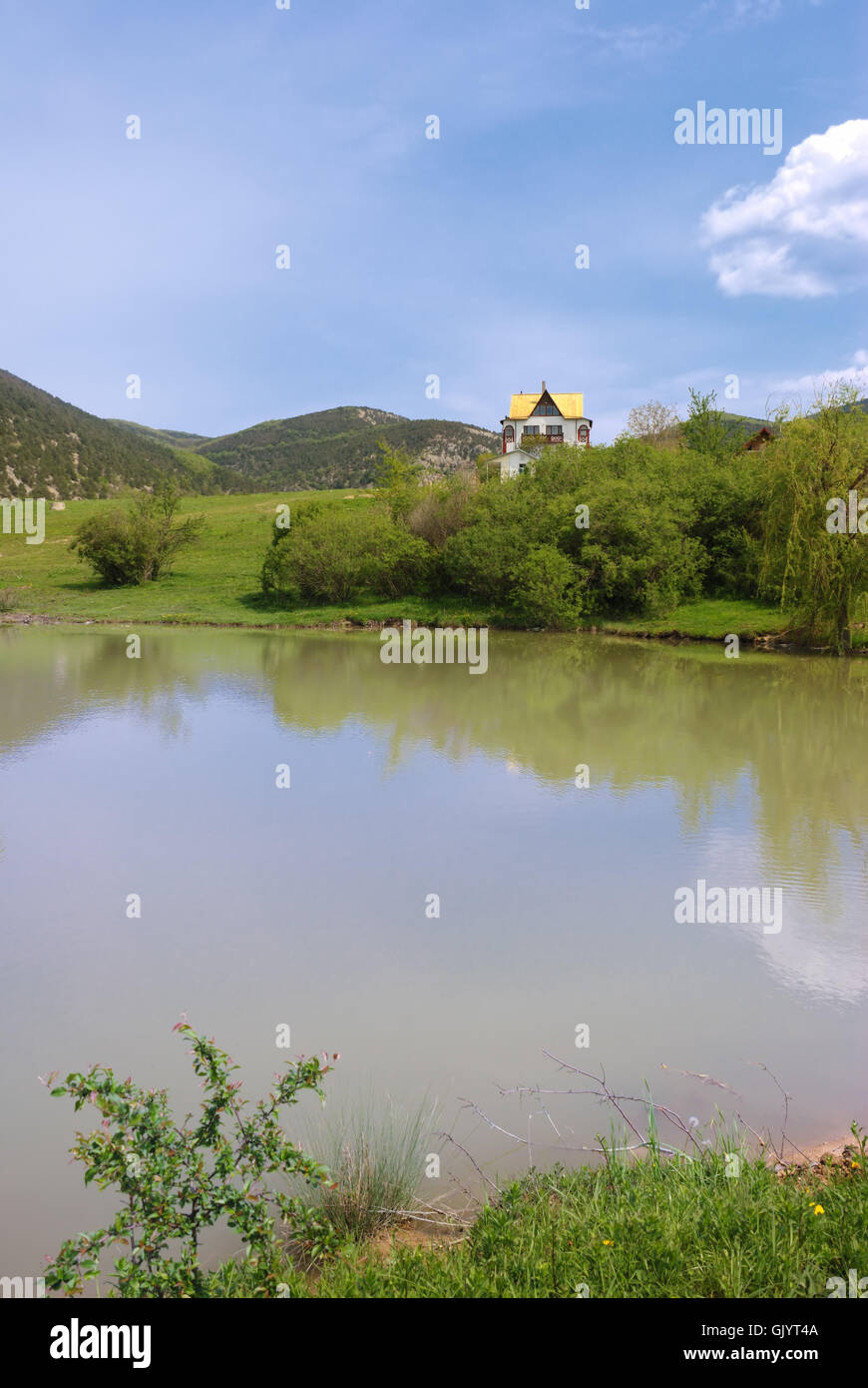 house at lake Stock Photo - Alamy
