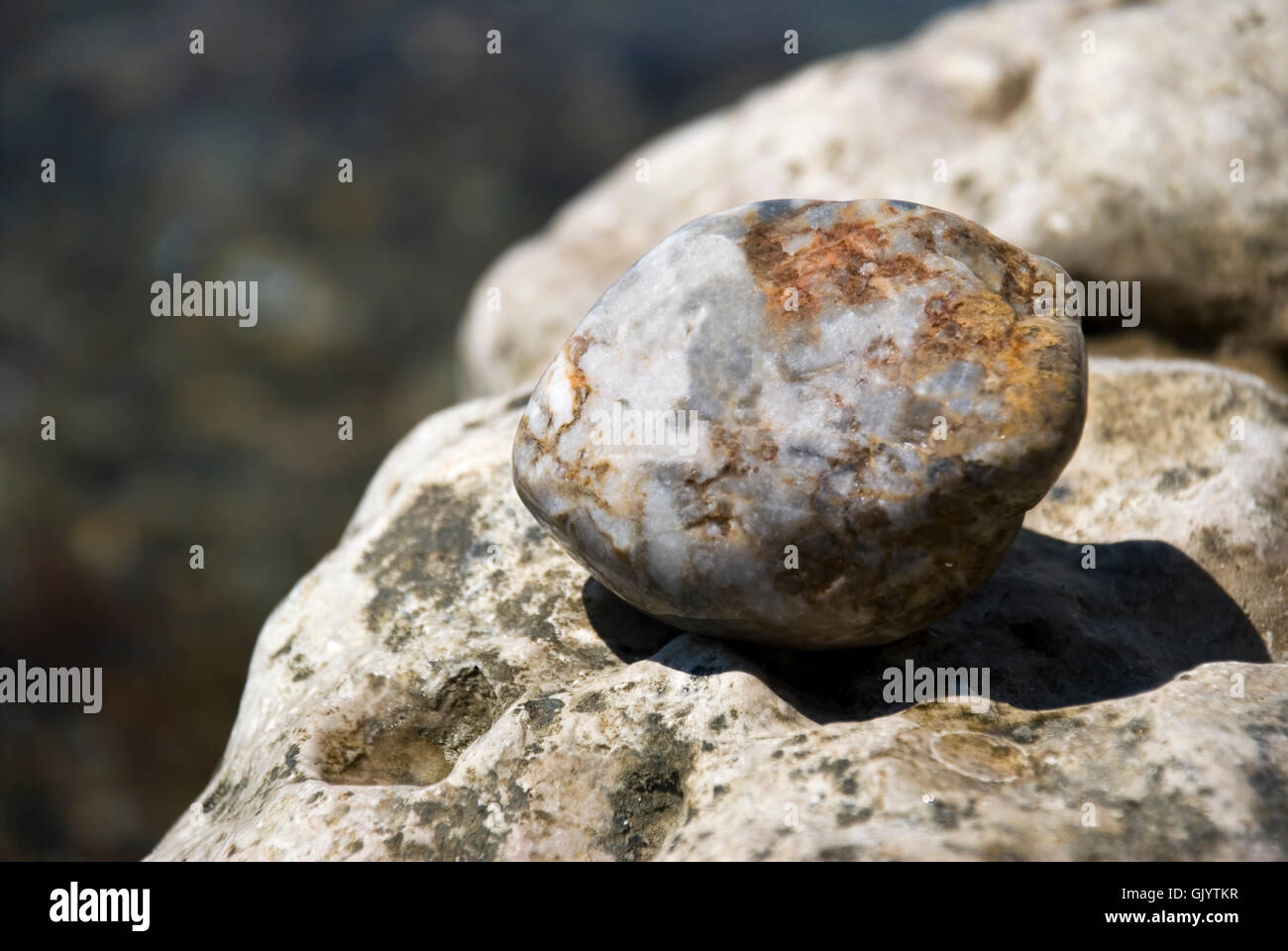 Flint pebble hi-res stock photography and images - Alamy