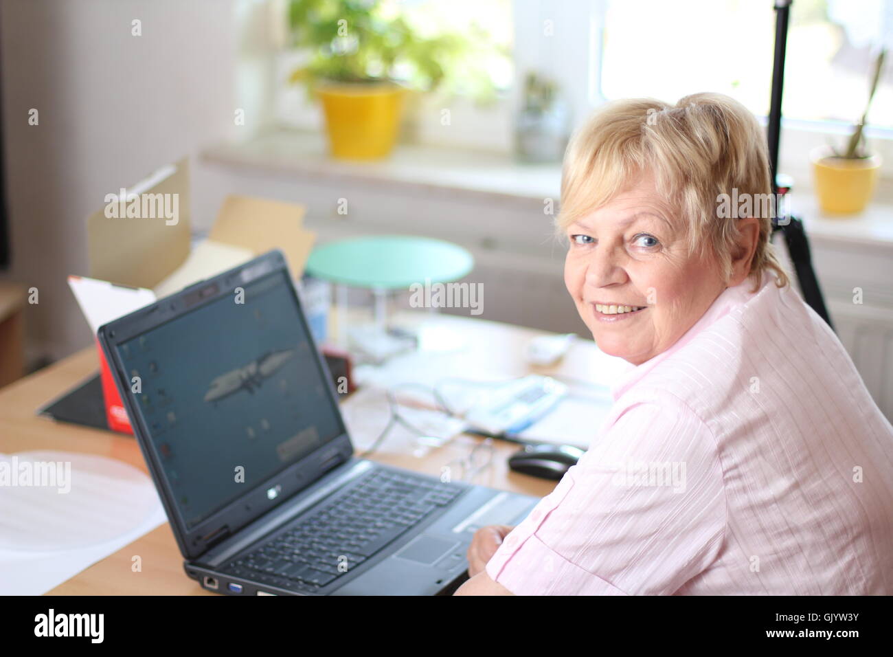 senior am notebook Stock Photo - Alamy