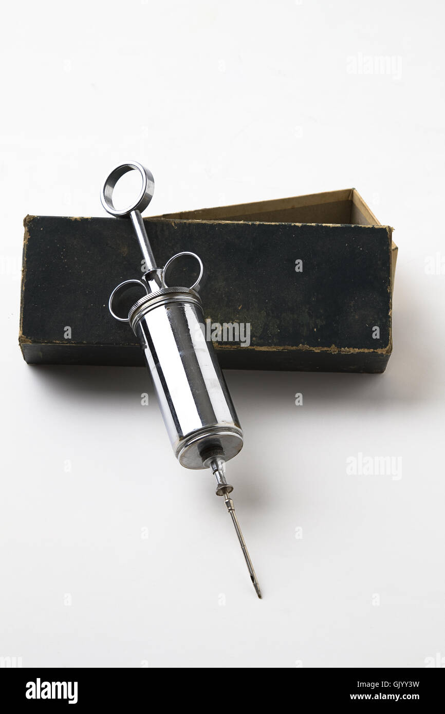 old medical equipment Stock Photo - Alamy