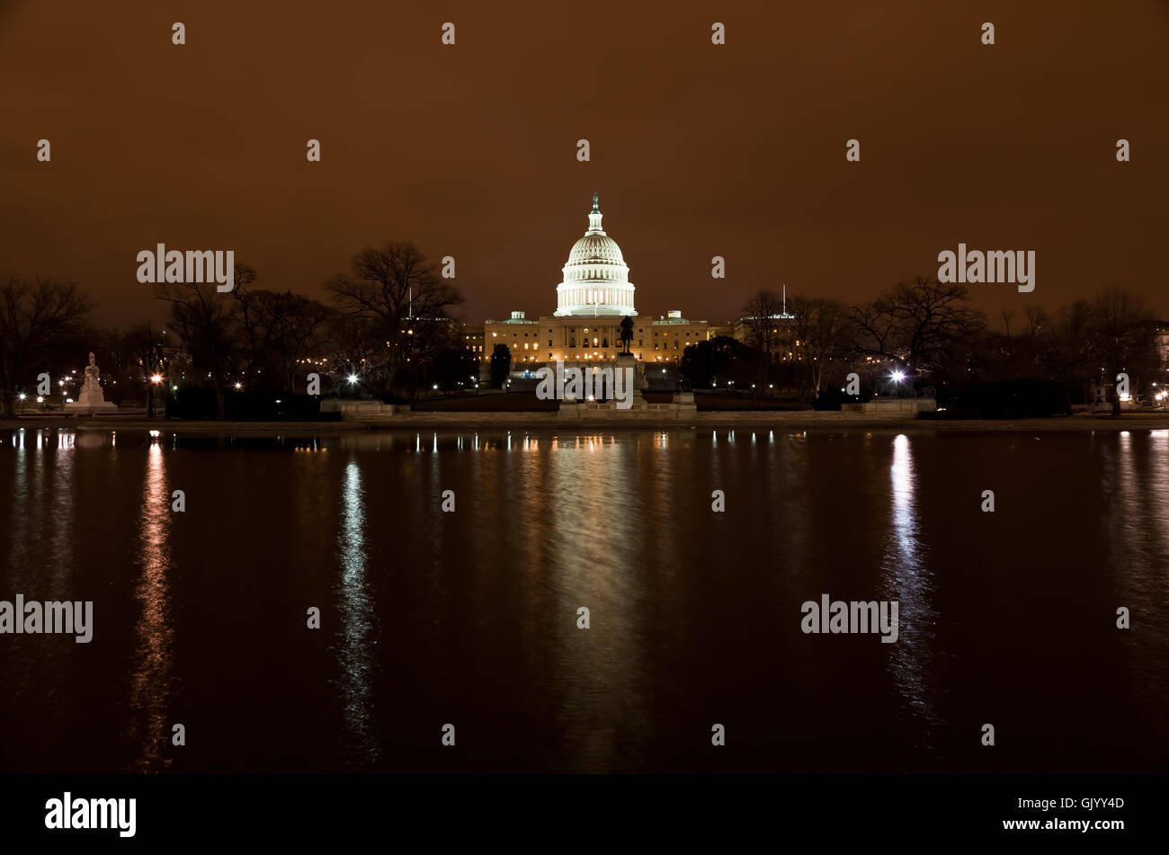 United States Capitol Building at night Stock Photo - Alamy