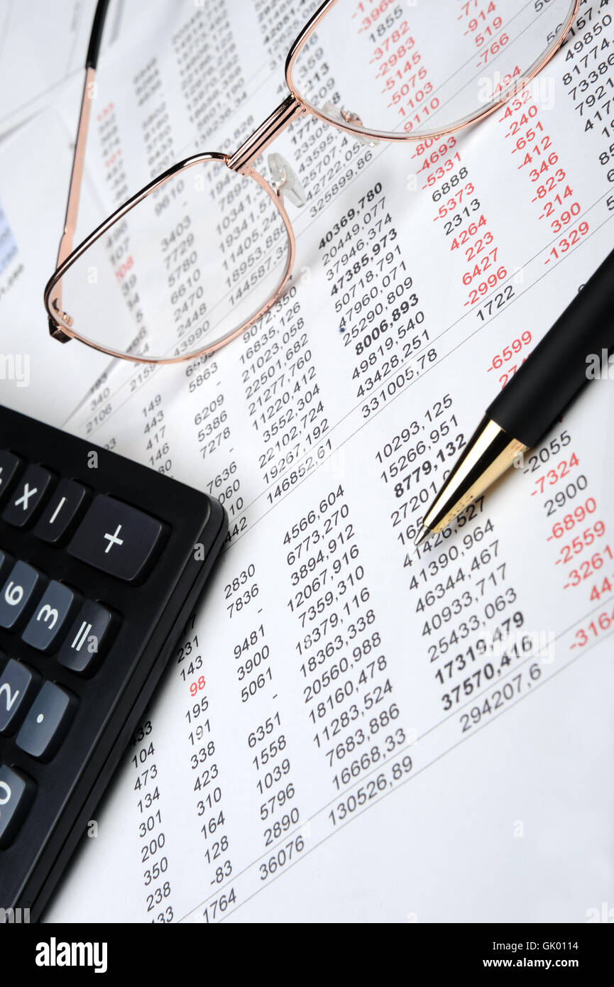 The financial report Stock Photo - Alamy