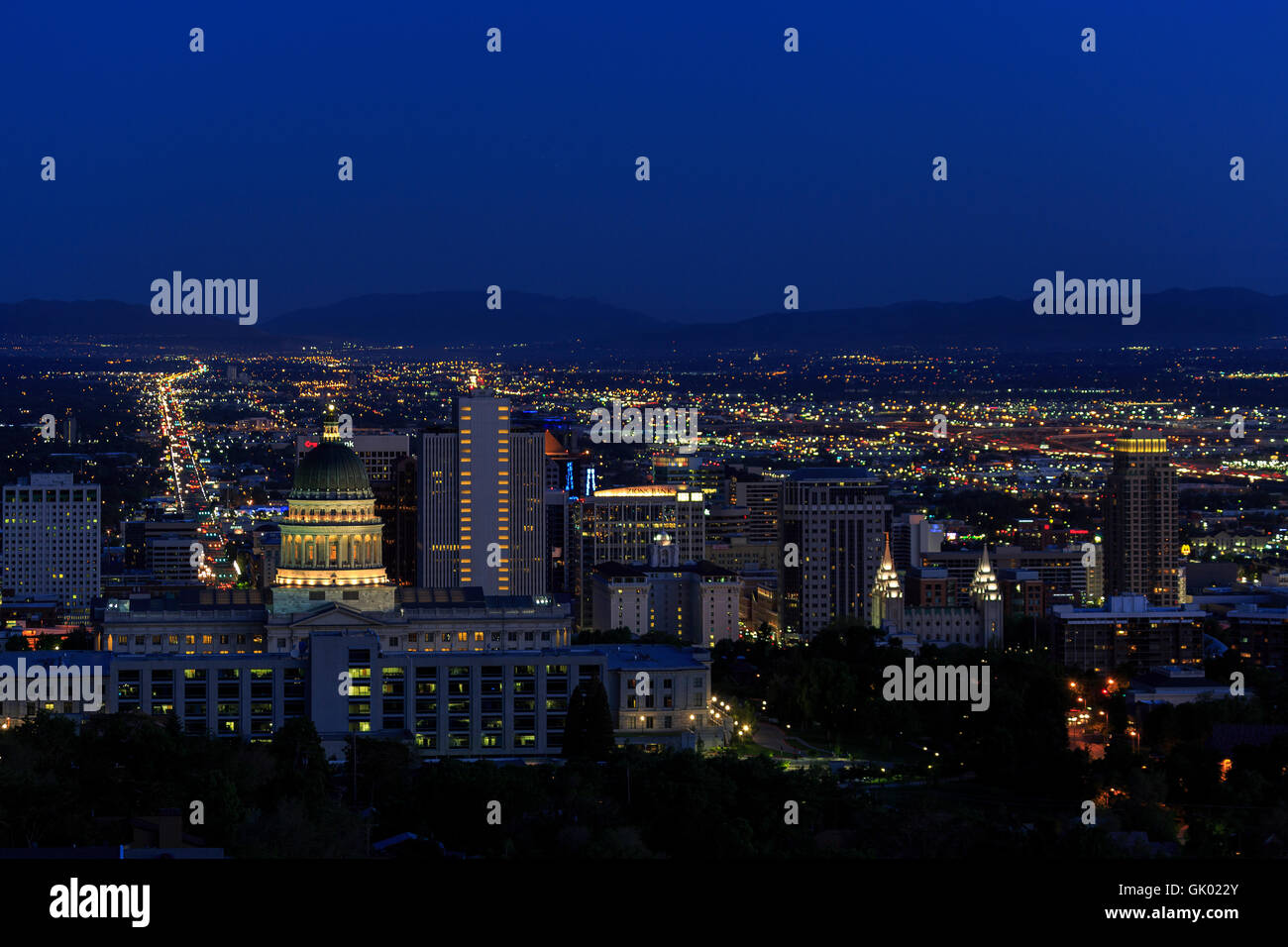 Salt lake city skyline night hi-res stock photography and images - Alamy