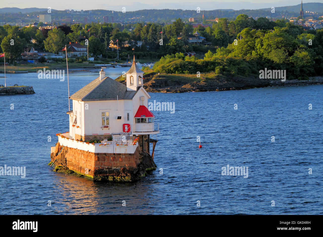 Lodge water hi-res stock photography and images - Alamy
