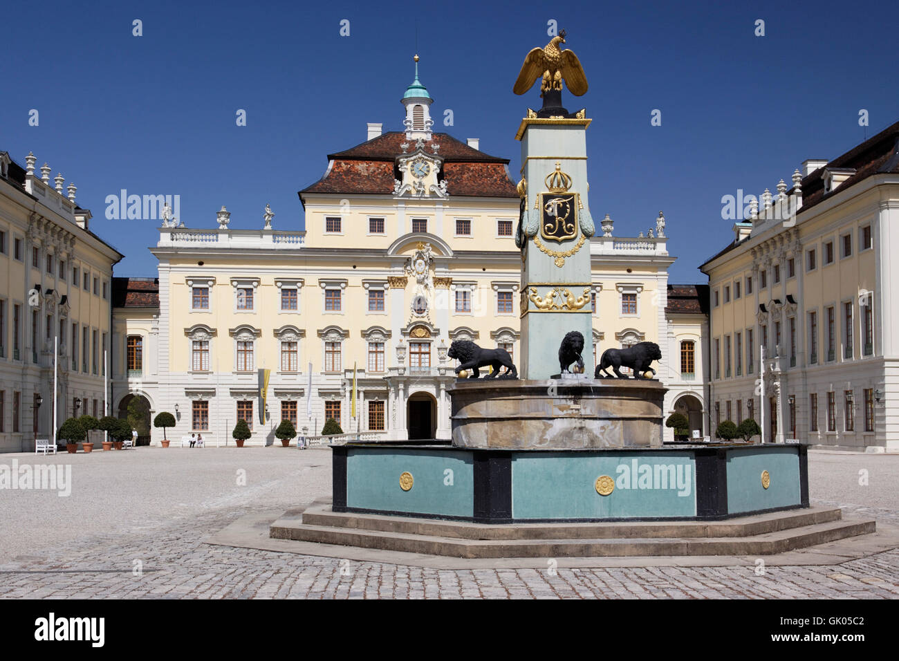 ludwigsburg palace - courtyard with fountain Stock Photo - Alamy