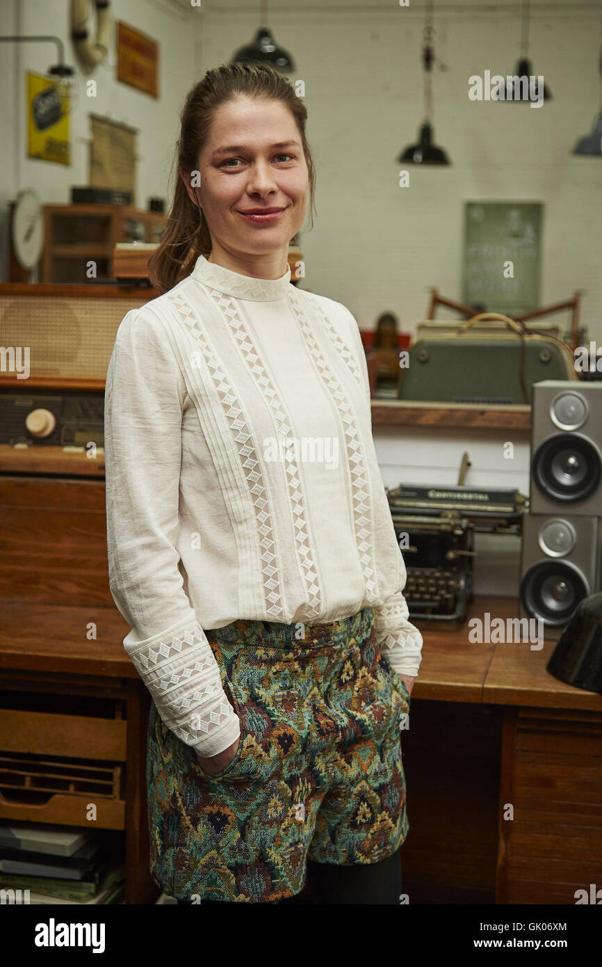 Frau temme sucht das glueck hi-res stock photography and images - Alamy