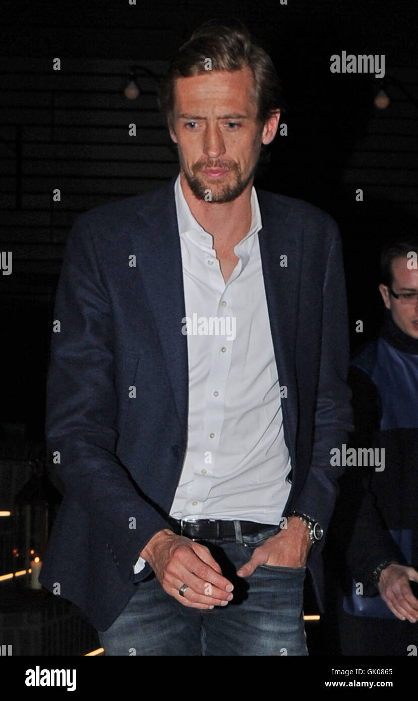 Peter Crouch and wife Abbey Clancy leave Leni's model management spring ...