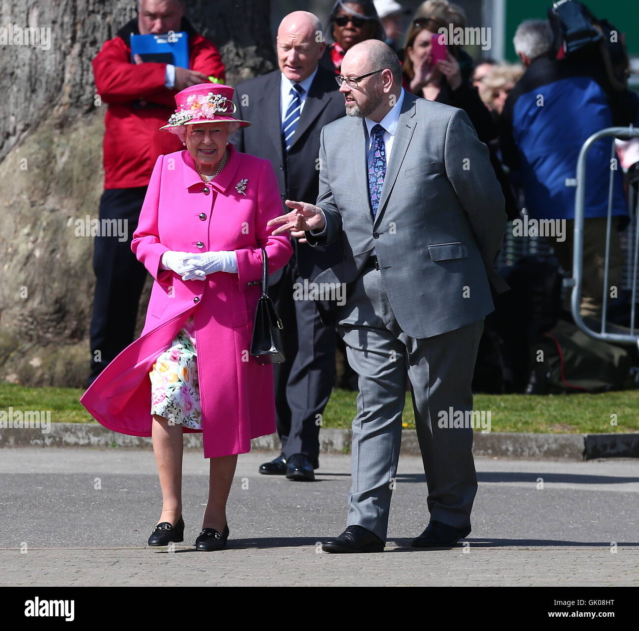 Queen Elizabeth II officially opens the new Bandstand at Alexandra ...