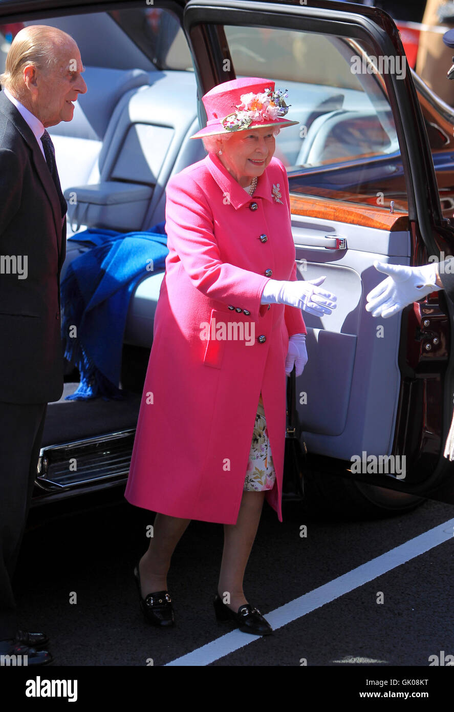Queen Elizabeth II visits the Royal Mail sorting office in Windsor, one ...