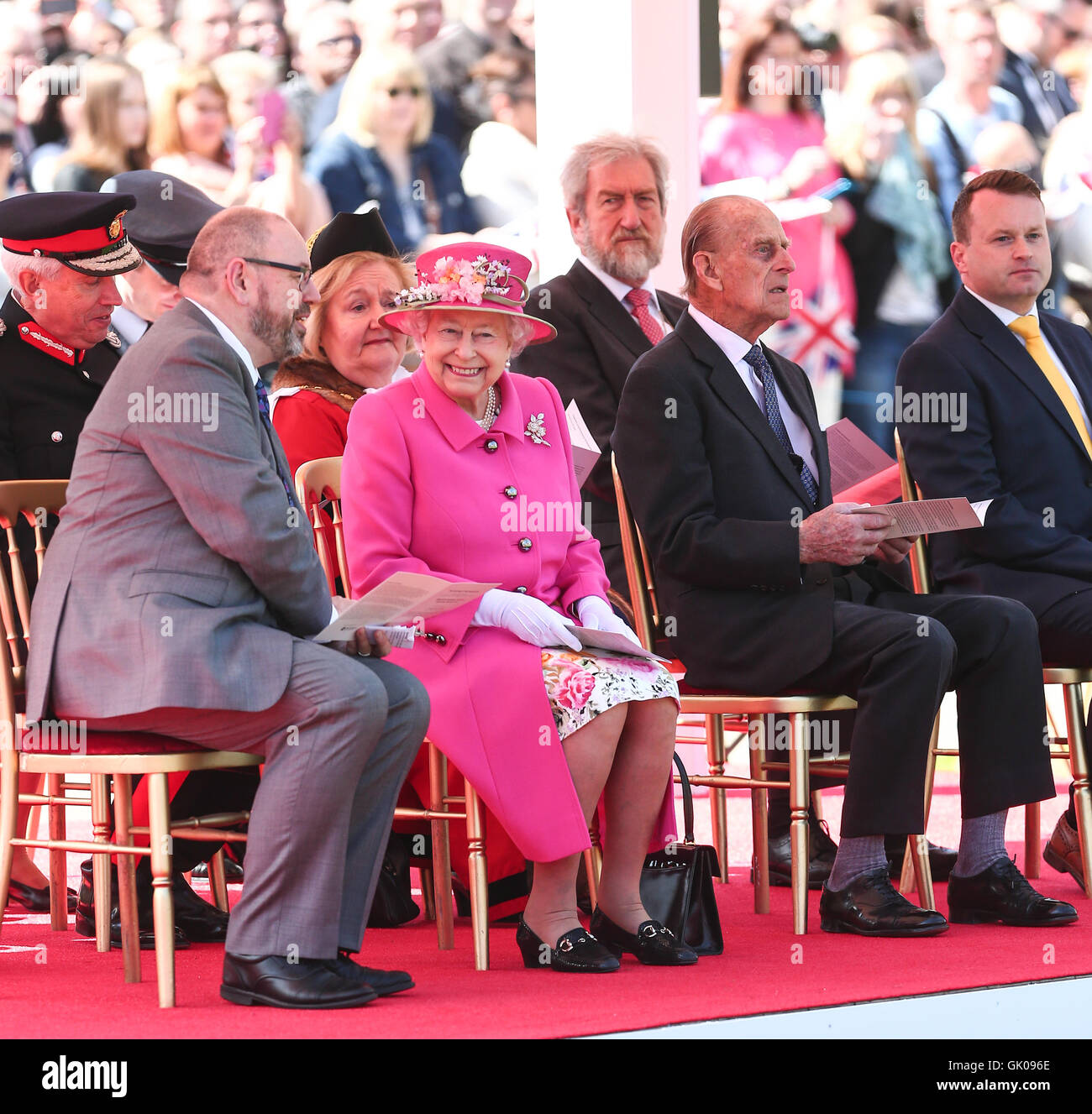 Queen Elizabeth II officially opens the new Bandstand at Alexandra ...