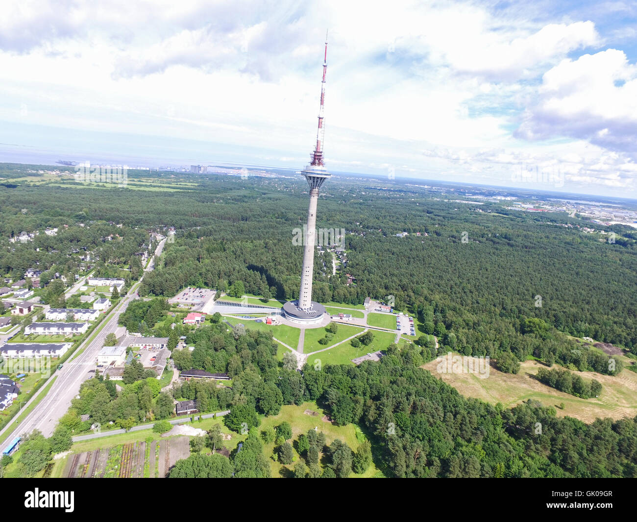 Tall radio tower hi-res stock photography and images - Alamy