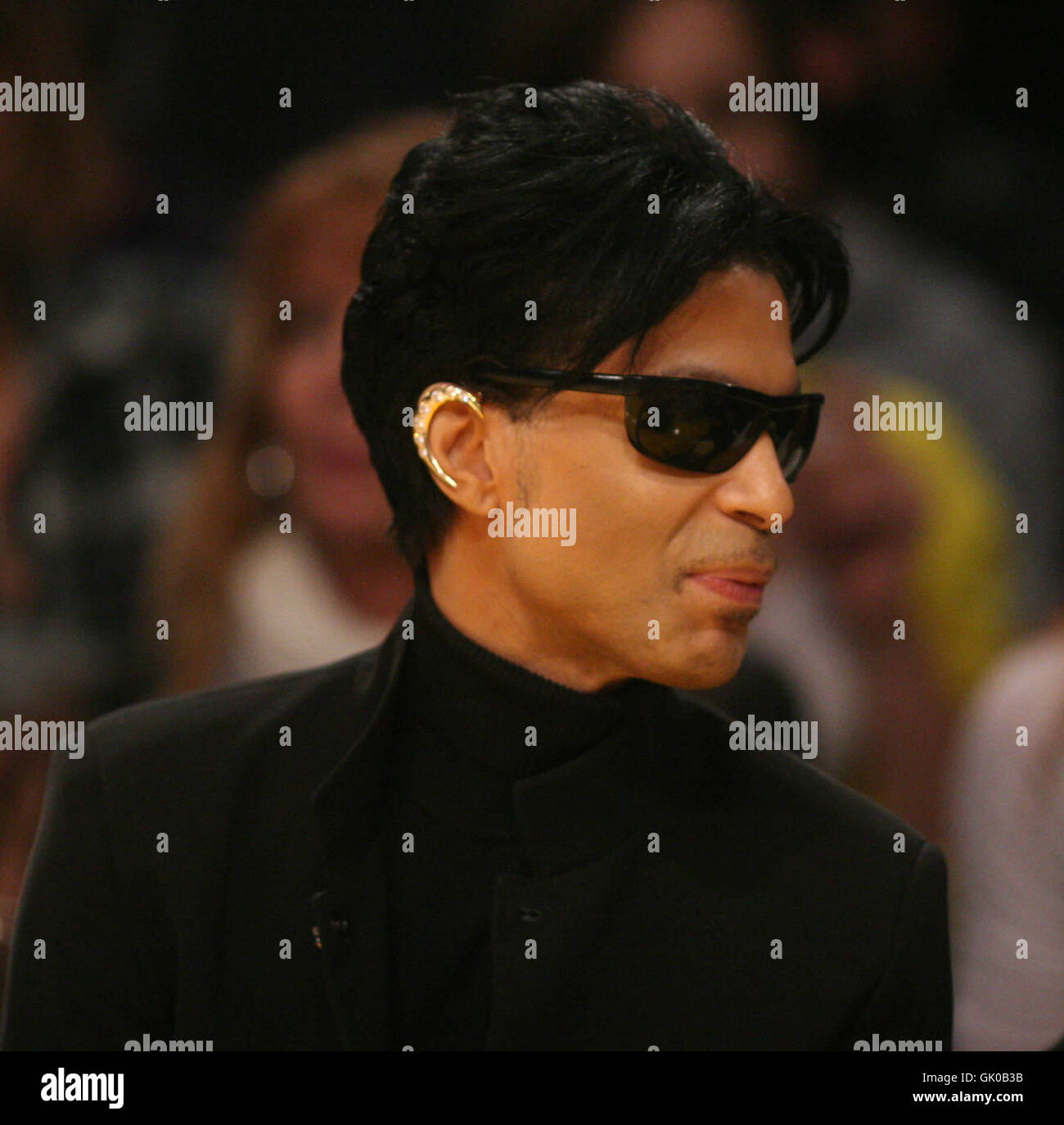 Prince halftime show super bowl hi-res stock photography and images - Alamy
