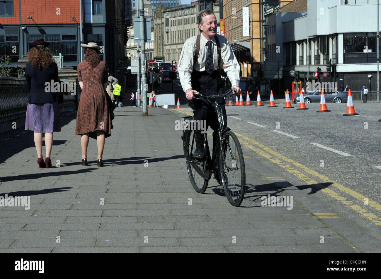 Tim Roth filming the BBC drama 'Rillington Place' in Scotland Featuring ...
