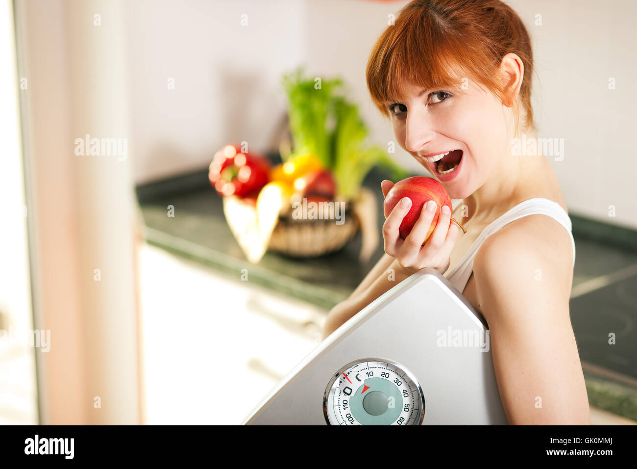 Woman diet kitchen scales hi-res stock photography and images - Alamy