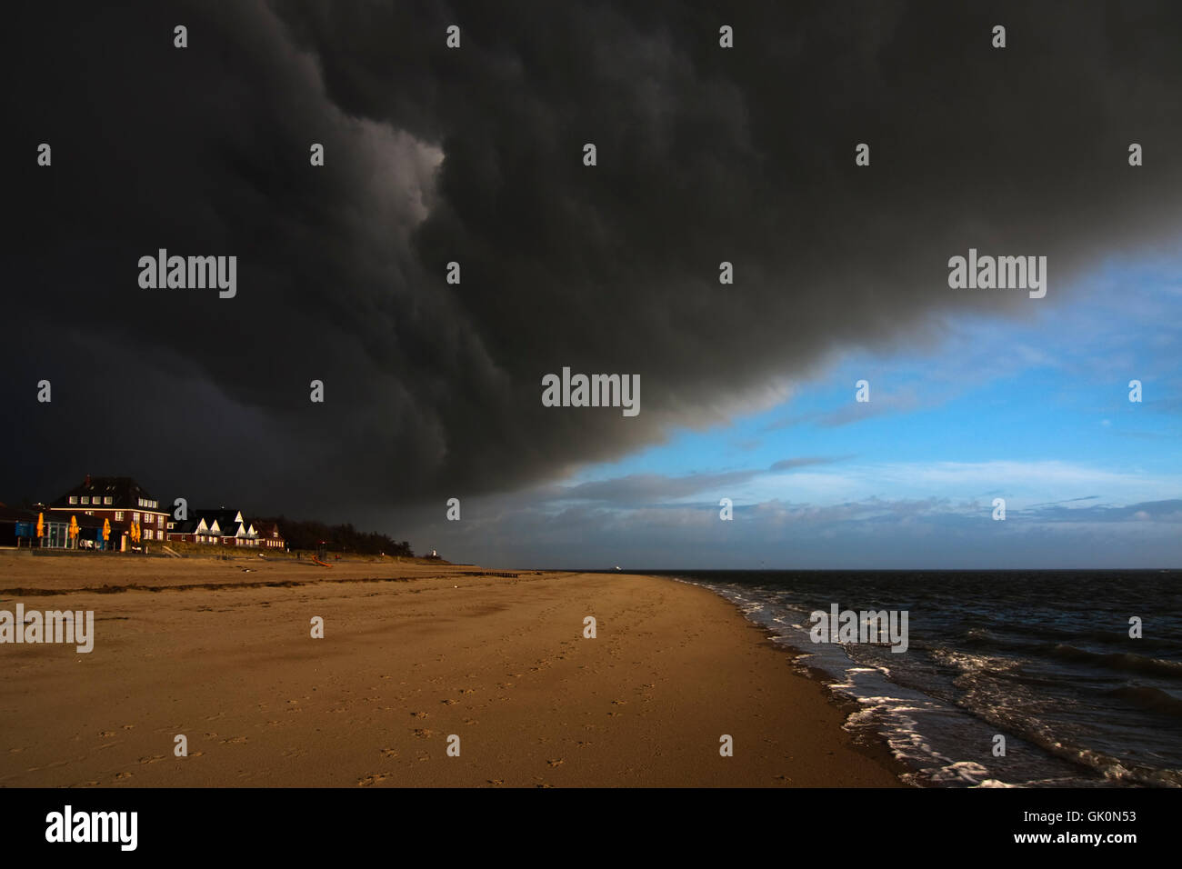 Warning approaching danger hi-res stock photography and images - Alamy