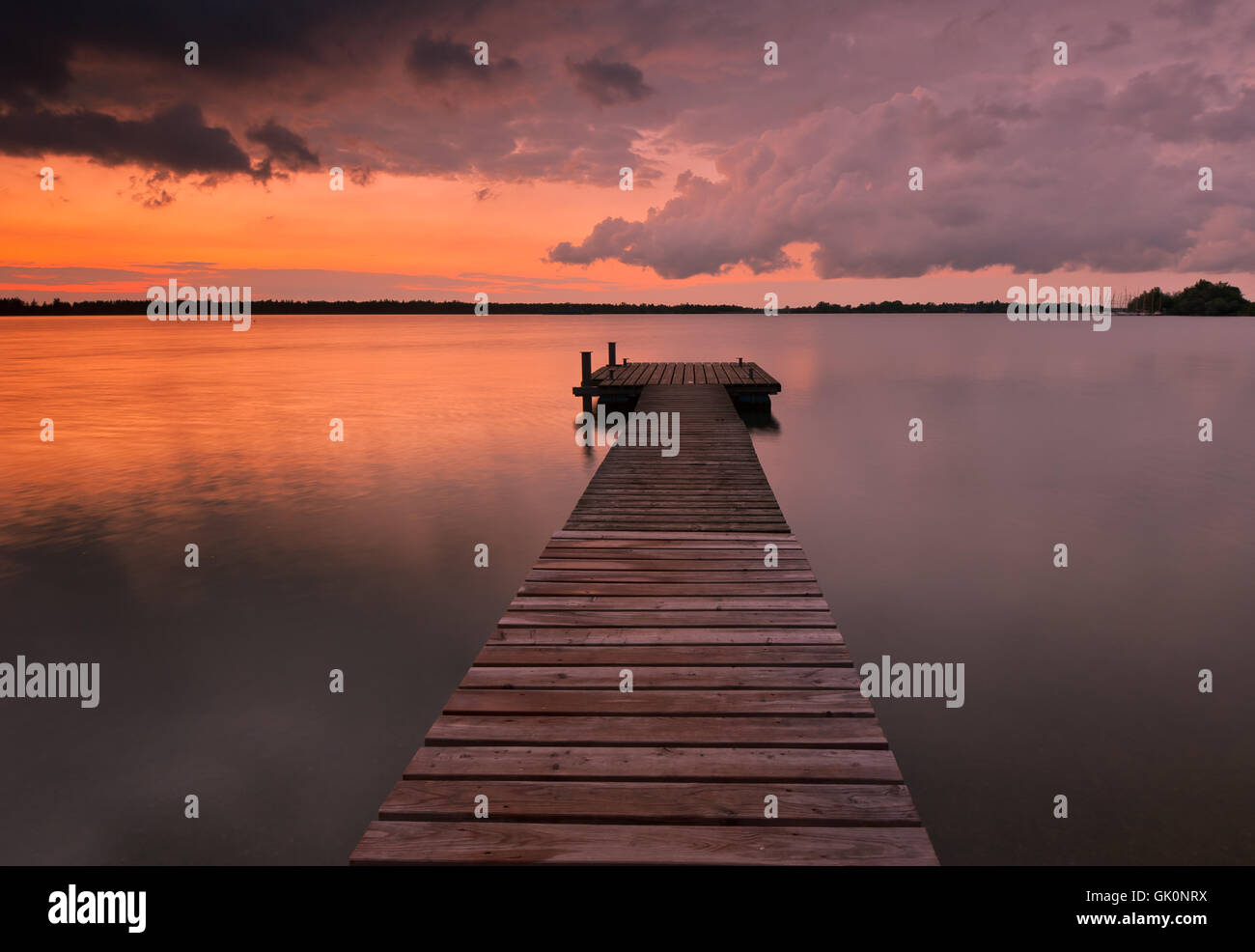 The sunset bar hi-res stock photography and images - Alamy