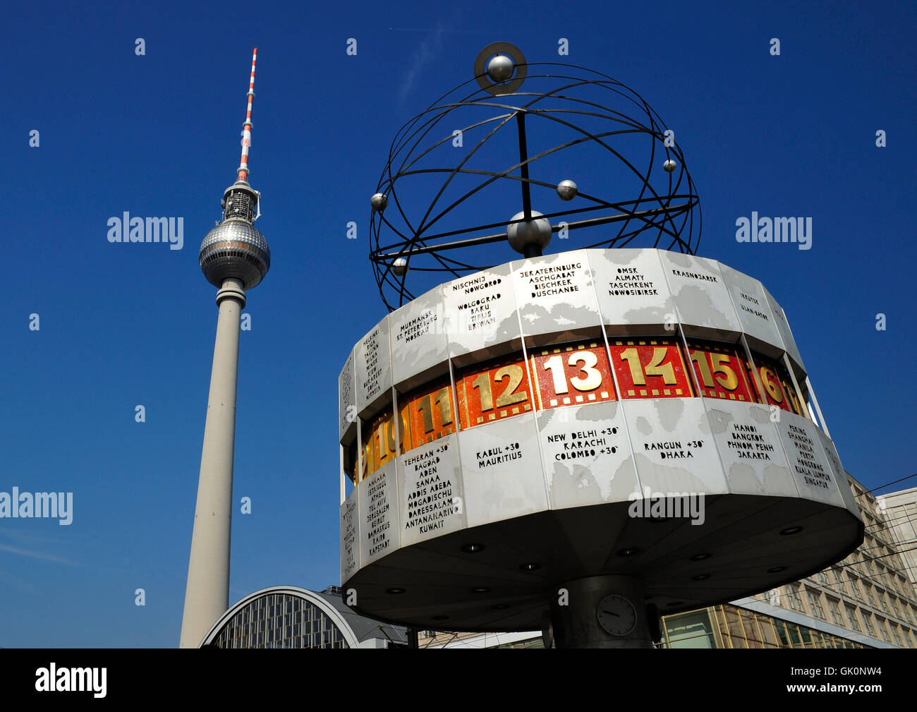 Time zone globe hi-res stock photography and images - Alamy
