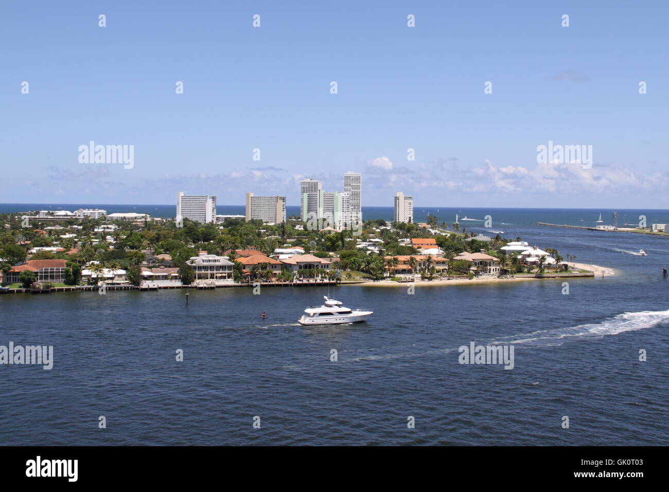 Waterway craft hi-res stock photography and images - Alamy