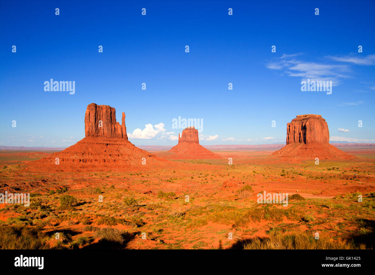 monument desert wasteland Stock Photo - Alamy